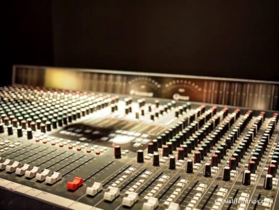 Touring RCA Studio B - Home of the Nashville Sound