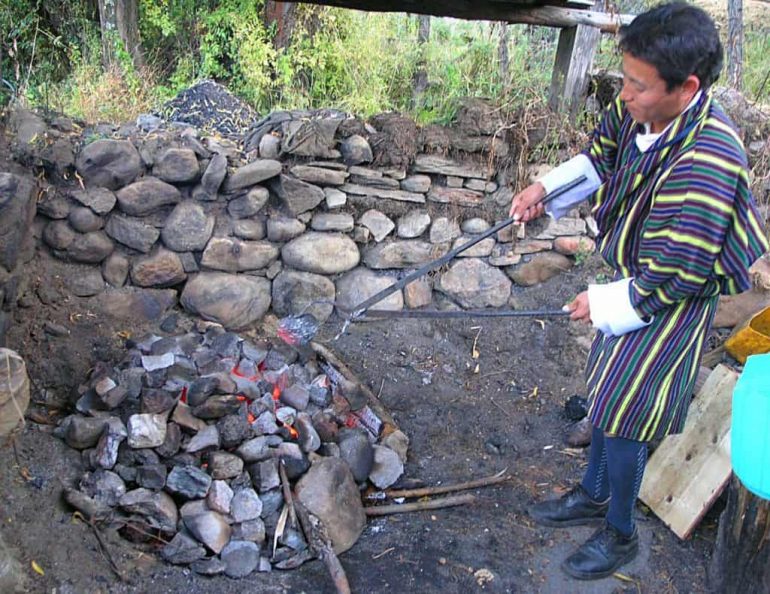 Where to Find the Best Hot Stone Bath in Bhutan