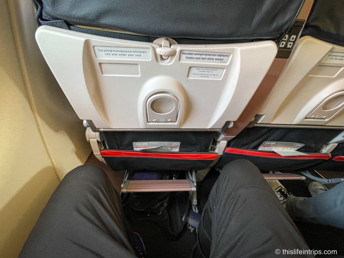 Turkish Airlines A320 Business Class Review - Great Food, Terrible Seats
