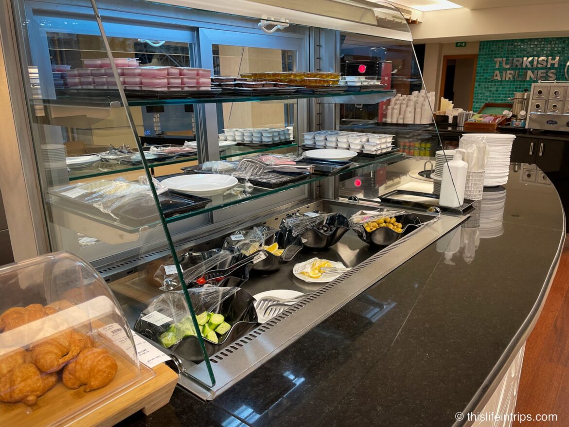 Turkish Air Lines CIP Lounge Antalya Airport Review