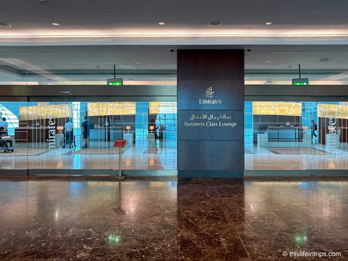 A380 Emirates Business Class Review – Best Bar in the Sky?